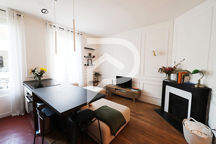 Appartement à louer - Puteaux, Pressensé, Rives de Seine - 2 pièces - 1 chambre