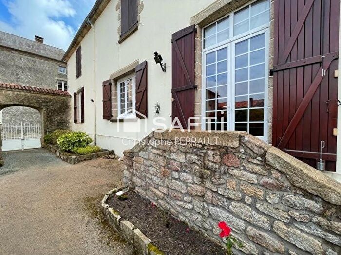 Mortagne-sur-Sèvre - Maison 6 pièces à vendre