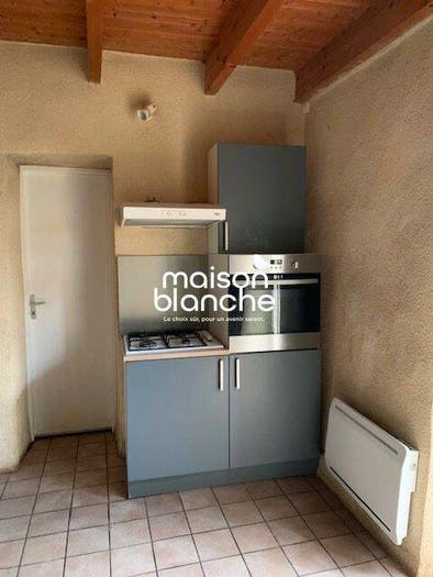 Airvault : Maison 3 pièces à louer
