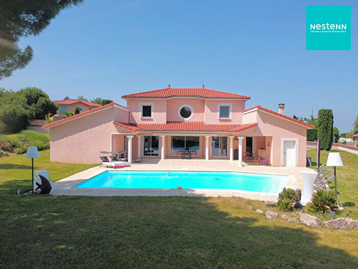 Lézigneux - Maison 8 pièces à vendre