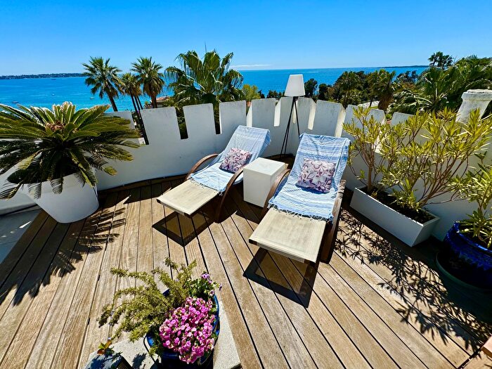 Appartement à vendre - Vallauris, Puadon, Plateau de Bernis, Super Cannes, Le Maure - 4 pièces - 2 chambres