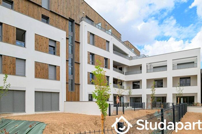 Appartement à louer - Belle Beille, Angers - 1 pièce - 3 chambres