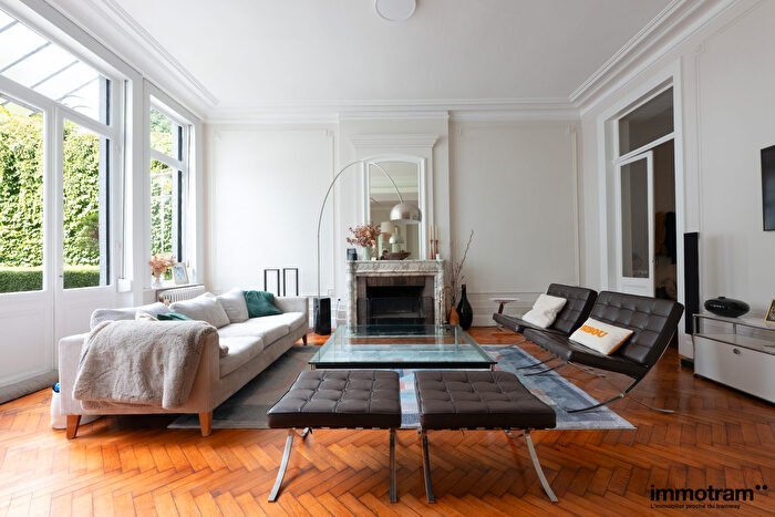 Maison 9 pièces à Roubaix, à vendre