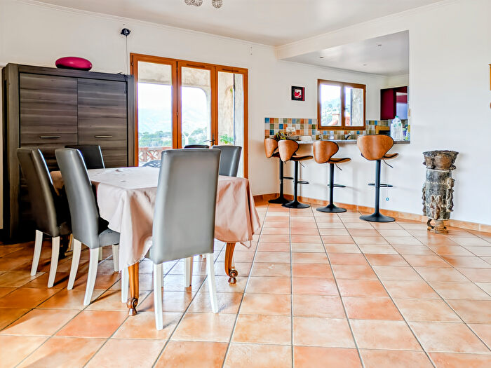 Maison à vendre - Saint-Martin-du-Var - 4 pièces - 3 chambres