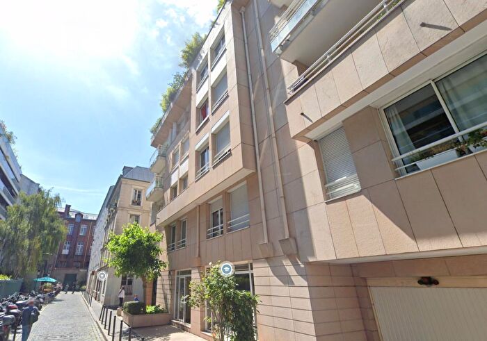 Paris 11ème, Belleville, Saint-Maur : Appartement 5 pièces à louer