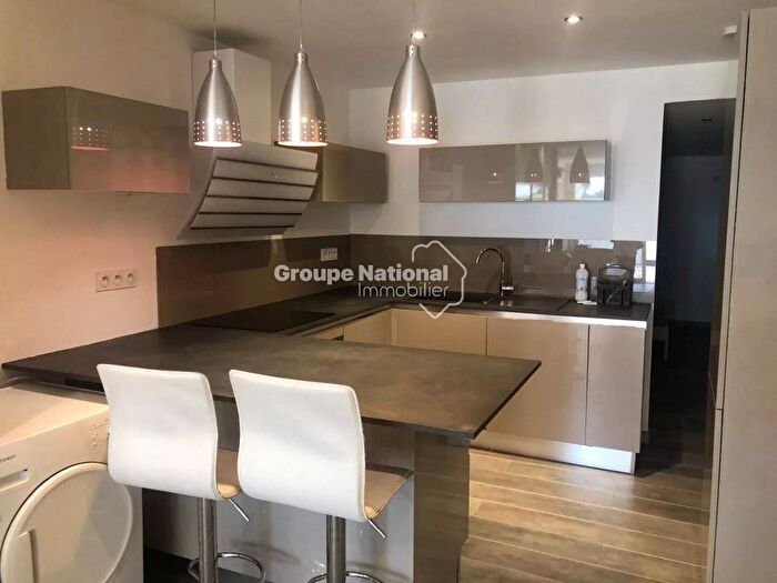 Appartement à louer - Nord, Sanary-sur-Mer - 2 pièces