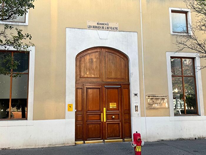 Aubagne, Centre-ville, Beaumond : Appartement 2 pièces à vendre