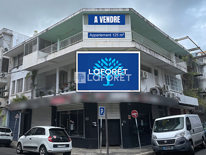 Appartement à vendre - Pointe-à-Pitre - 4 pièces - 3 chambres