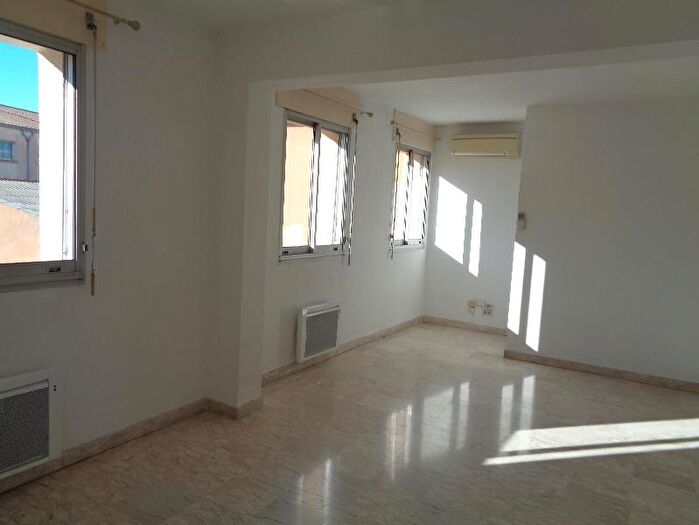Draguignan, Saint-Exupéry, Fortore, Chabran : Appartement 2 pièces à louer