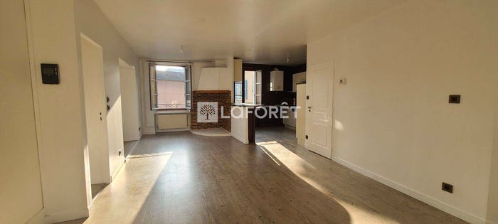 Appartement 5 pièces à louer à Sain-Bel