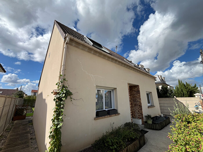 Maison à vendre - Paray-Vieille-Poste - 5 pièces - 2 chambres