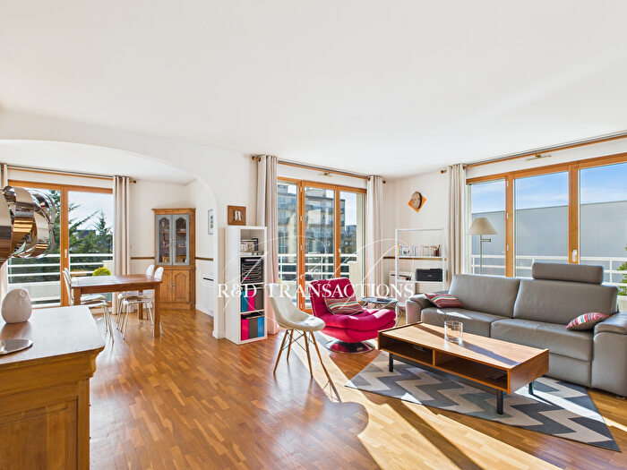 Appartement à vendre - Suresnes, Carnot, Gambetta - 4 pièces - 2 chambres