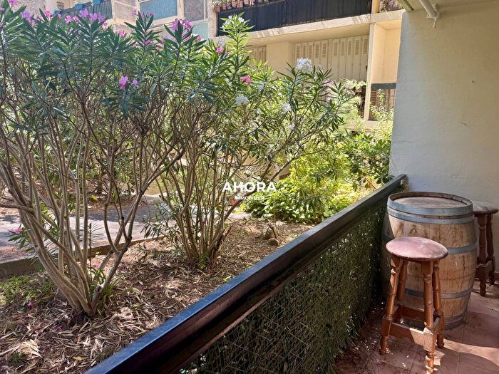 Appartement à louer - Marseille ème arrondissement - 2 pièces - 1 chambre