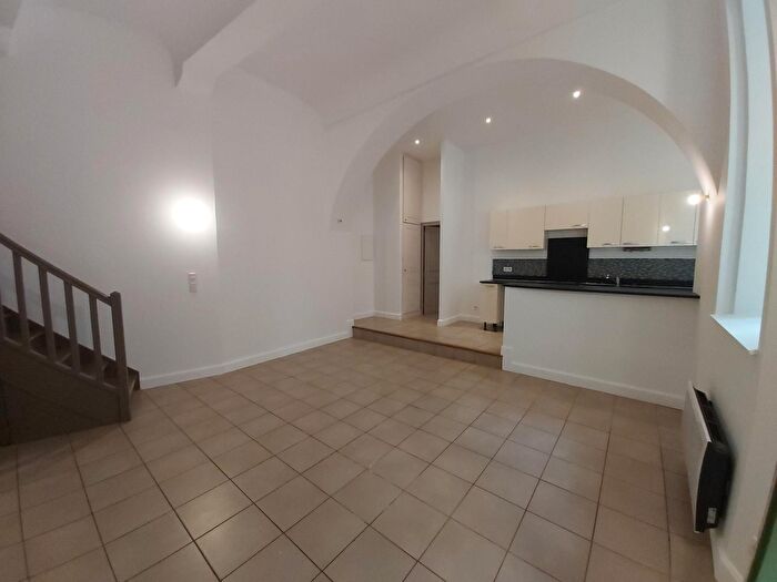 Appartement à louer - Béziers, Centre-ville, Palais des Congrès, Garibaldi, Gambetta - 5 pièces - 4 chambres