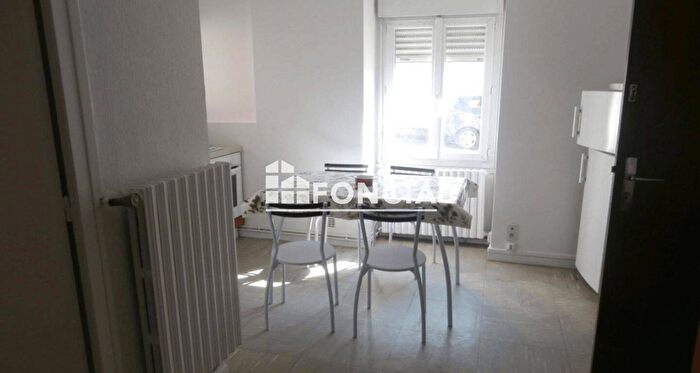 Autres quartiers et hameaux, Pont-Évêque : Appartement 1 pièce à louer