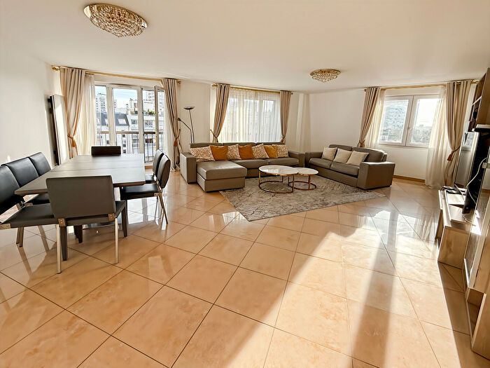 Appartement à vendre - Charenton-le-Pont, Pasteur, Saint-Pierre - 5 pièces - 4 chambres