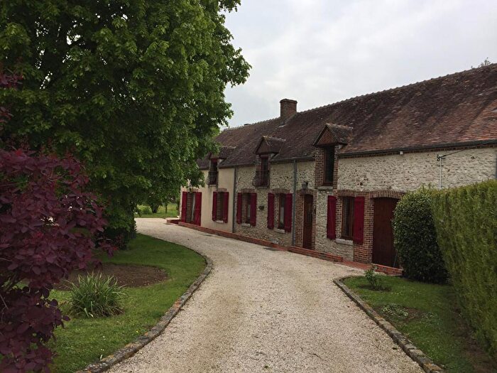 Maison 6 pièces à Girolles, à vendre