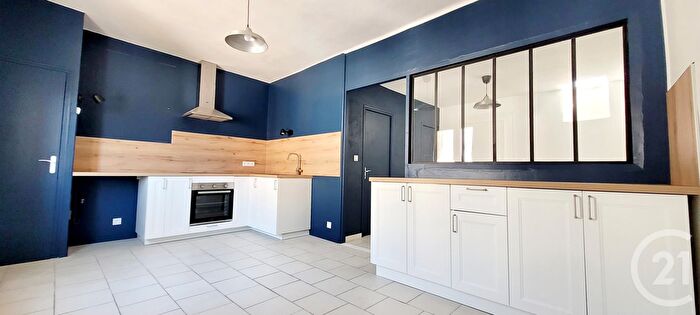 Appartement à louer - Alès, Centre-ville - 3 pièces - 2 chambres