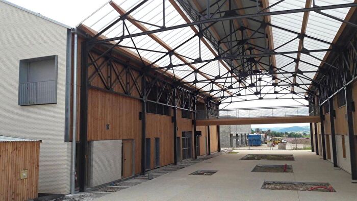 Appartement à louer - Zone Urbaine, Monistrol-sur-Loire - 1 pièce