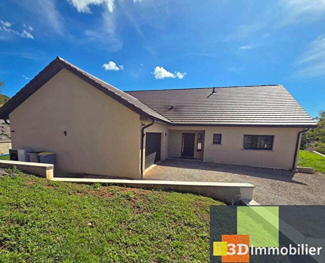 Maison à vendre - Lons-le-Saunier, Centre-ville - 8 pièces - 4 chambres