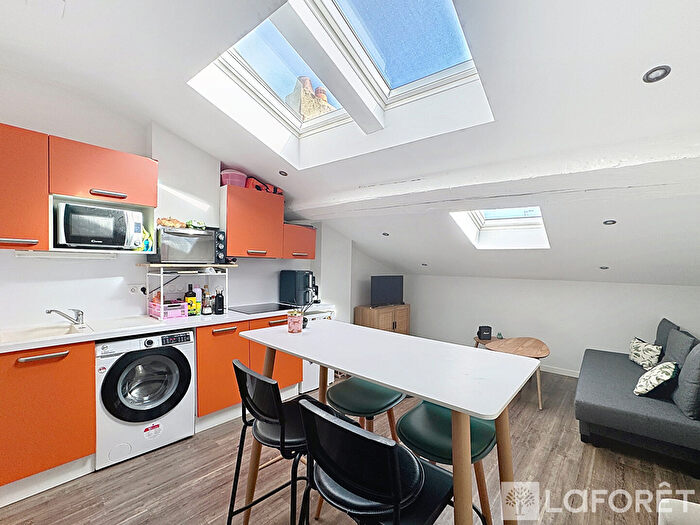 Appartement à vendre - Lyon e , Croix Rousse Est - 2 pièces - 1 chambre