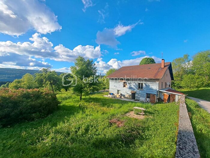 Maison 5 pièces à vendre à La Mouille