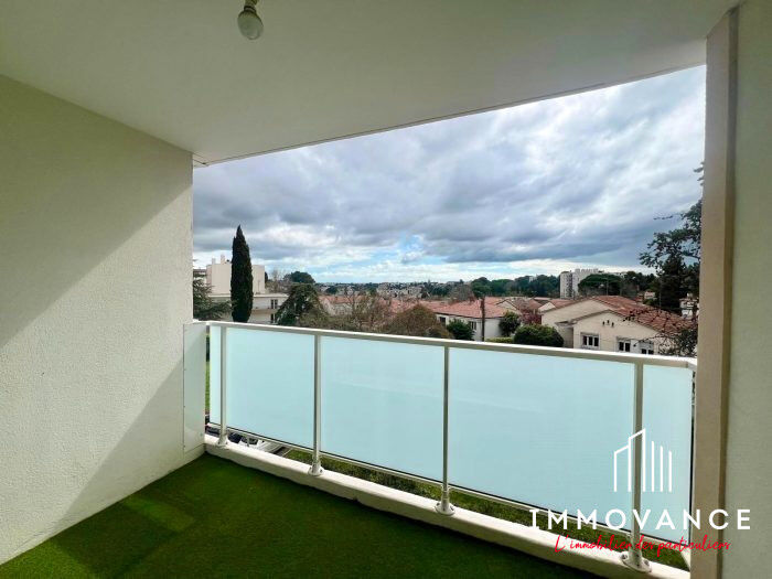 Appartement à louer - Montpellier, La Chamberte - 2 pièces - 1 chambre
