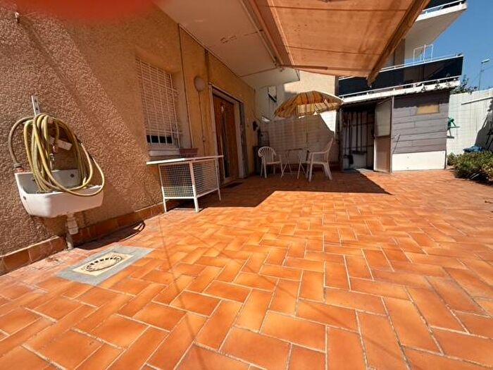 Appartement à vendre - Cavaillon, Centre-ville - 2 pièces - 1 chambre