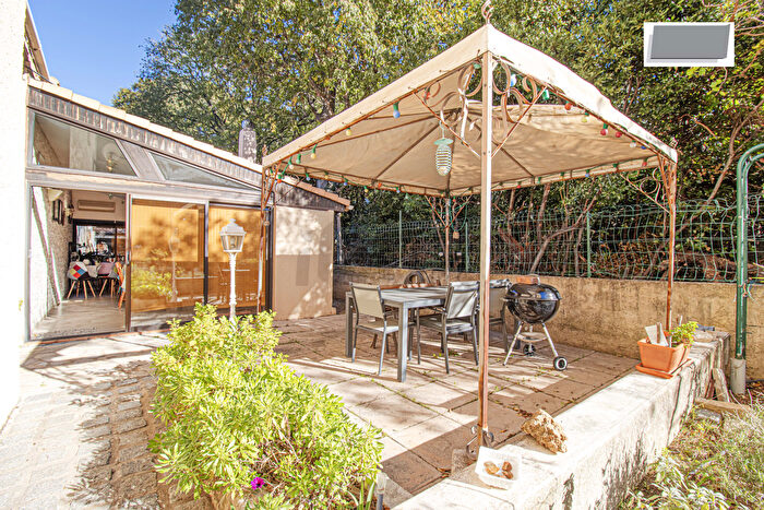 Appartement à vendre - Ollioules, Quiez - 4 pièces - 3 chambres