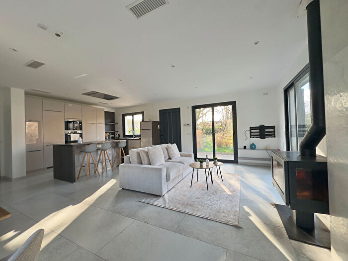 Maison à vendre - Mareil-sur-Mauldre - 6 pièces - 5 chambres