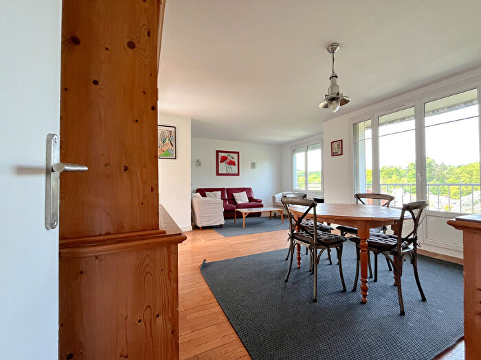 Appartement à vendre - Châtenay-Malabry, Seignelay - 5 pièces - 3 chambres