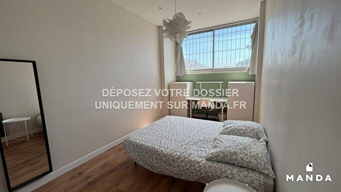 Appartement à louer - La Fourguette, Toulouse - 5 pièces - 4 chambres