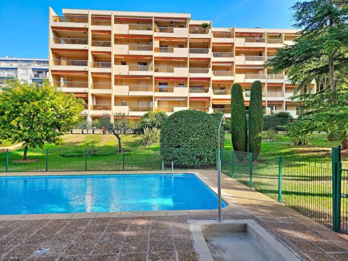 Appartement à vendre - Nice, Madeleine - 2 pièces - 1 chambre