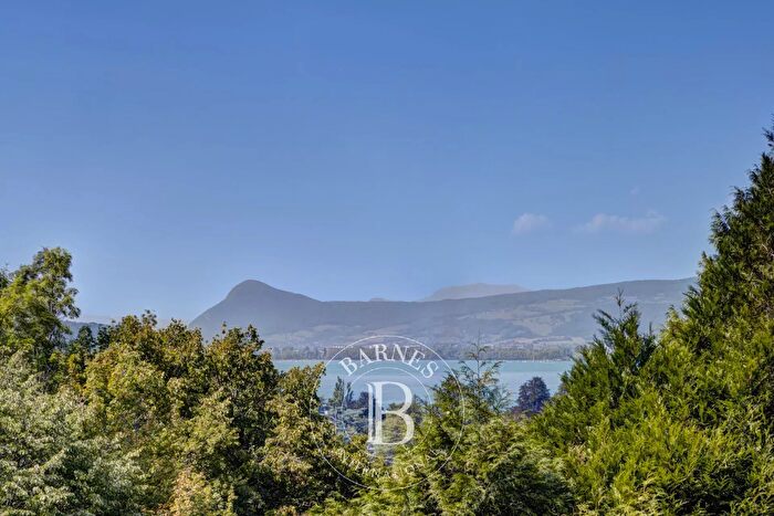 Maison à vendre - Menthon-Saint-Bernard - 8 pièces - 6 chambres