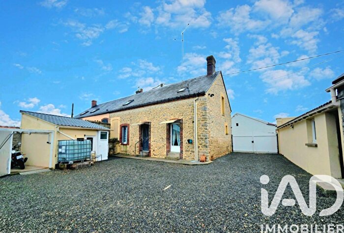 Maison à vendre - Voves - 4 pièces - 3 chambres