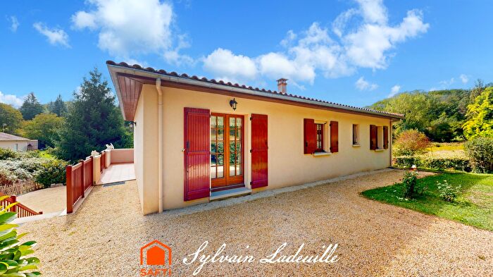 Maison à vendre - Le Bugue - 4 pièces - 3 chambres