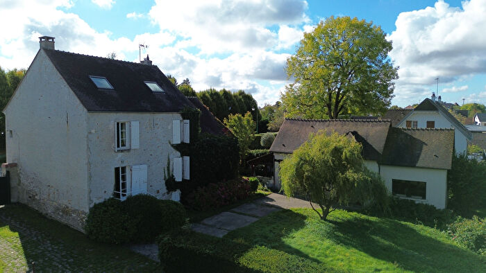 Maison à vendre - Saint-Witz - 9 pièces - 5 chambres