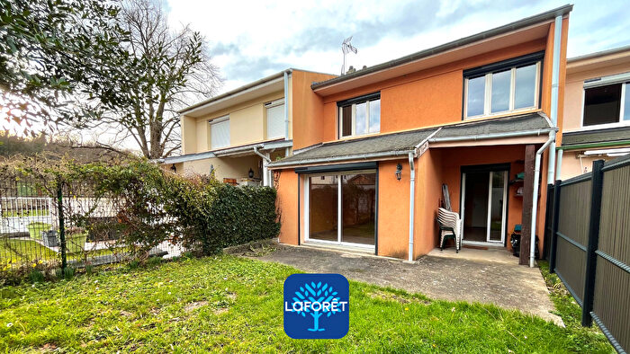 Maison à vendre - Heyrieux - 5 pièces - 4 chambres