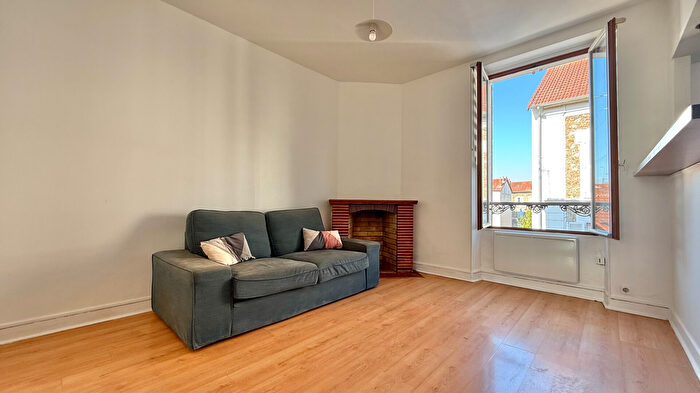 Appartement à vendre - Corbeil-Essonnes, Centre-ville - 2 pièces - 1 chambre