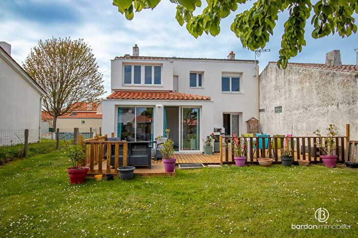 Saint-Hilaire-de-Riez, Mouettes, Becs, Pège, Demoiselles, Littoral, Le Both : Maison 8 pièces à vendre