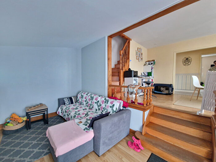 Maison à vendre - Connerré - 6 pièces - 4 chambres