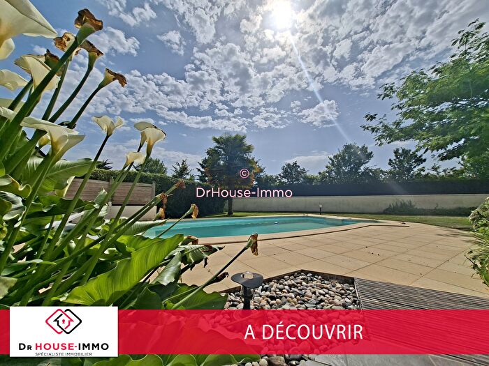 Maison 7 pièces à Rohan, à vendre