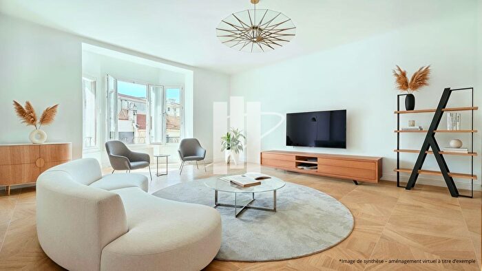 Appartement à vendre - Saint-Raphaël, Centre-ville - 3 pièces - 2 chambres