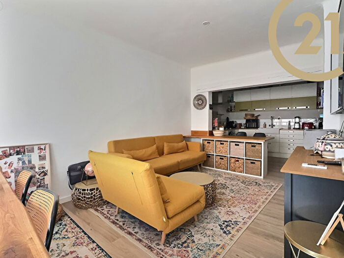 Maison à vendre - Fréjus - 5 pièces - 3 chambres