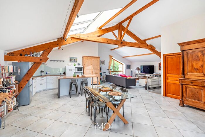 Appartement à vendre - Denicé - 4 pièces - 2 chambres