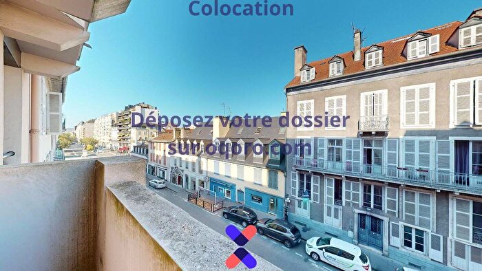 Appartement à louer - Dufau-Tourasse, Pau - 5 pièces - 4 chambres