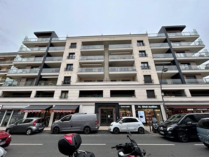 Appartement à louer - Le Perreux-sur-Marne - 4 pièces - 3 chambres