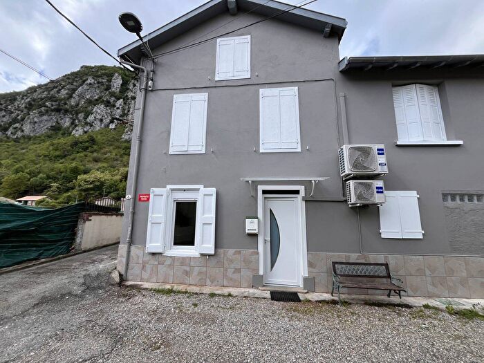 Maison 6 pièces à louer à Quié