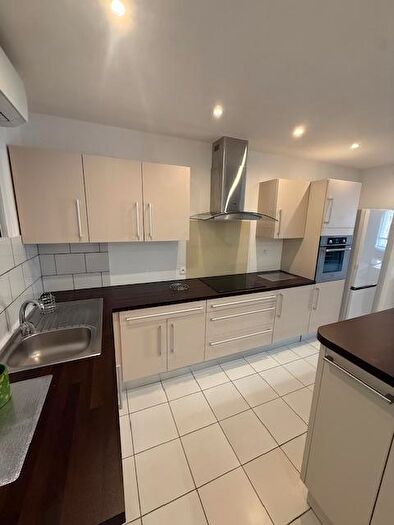 Appartement à louer - Cazouls-lès-Béziers - 4 pièces - 3 chambres