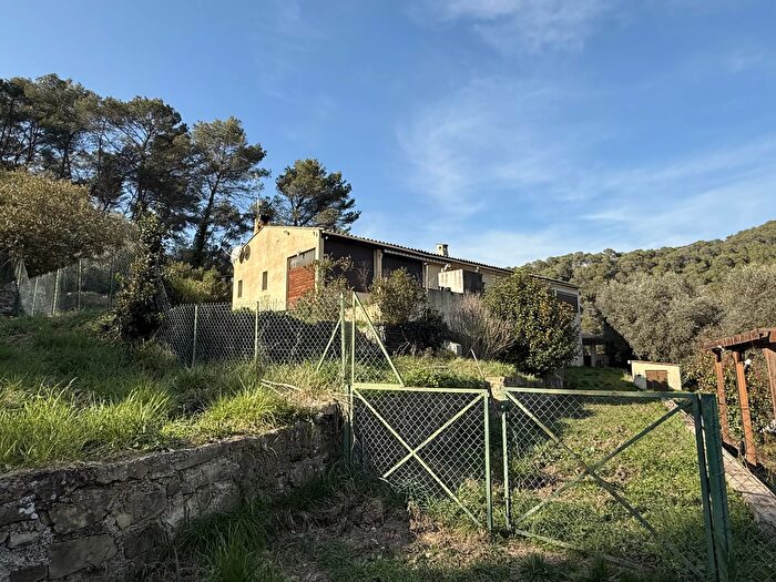 Maison à vendre - Peillon - 7 pièces - 5 chambres